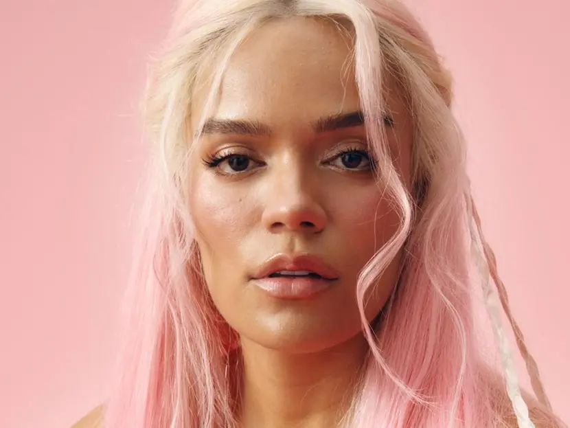 Karol G, anuncia que está comprometida | pacozea.com Karol G, anuncia que está comprometida | pacozea.com